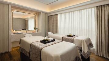 Sala(s) para tratamentos a casais, sauna, banho turco