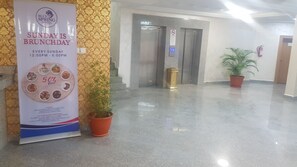 Área de estar no saguão