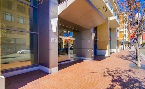 This Building Is Top Rated And Centrally Located In The Gaslamp - San Diego, CA