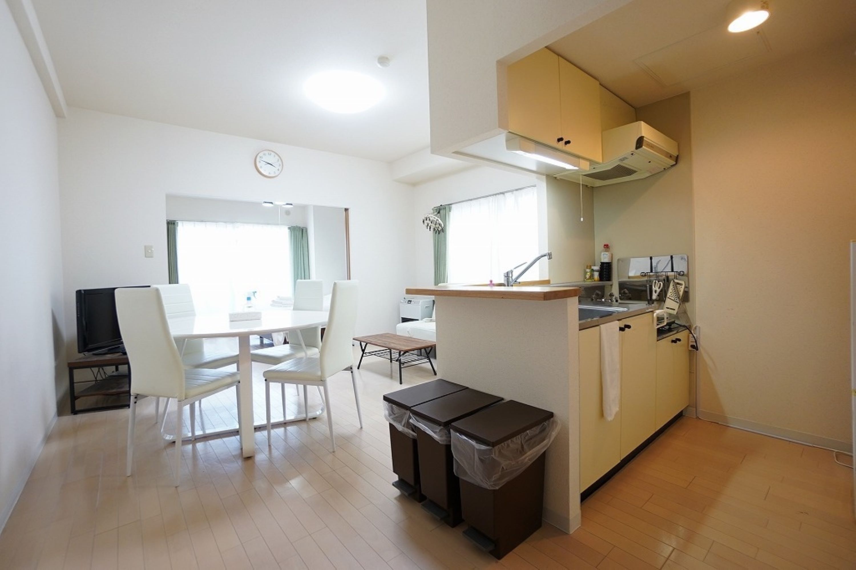 Apartamento, 1 quarto | Sala de estar | TV de ecrã plano 