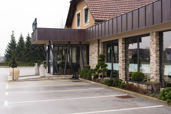 Guesthouse Grof - Slovenia