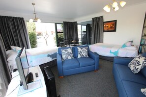 Quartos insonorizados, ferro/tábua de engomar, Wi-fi grátis