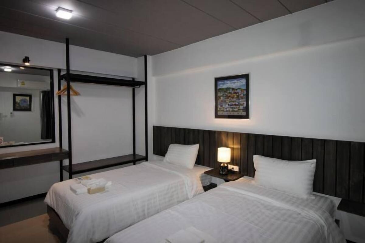 Secretária, Wi-fi grátis, roupa de cama fornecida