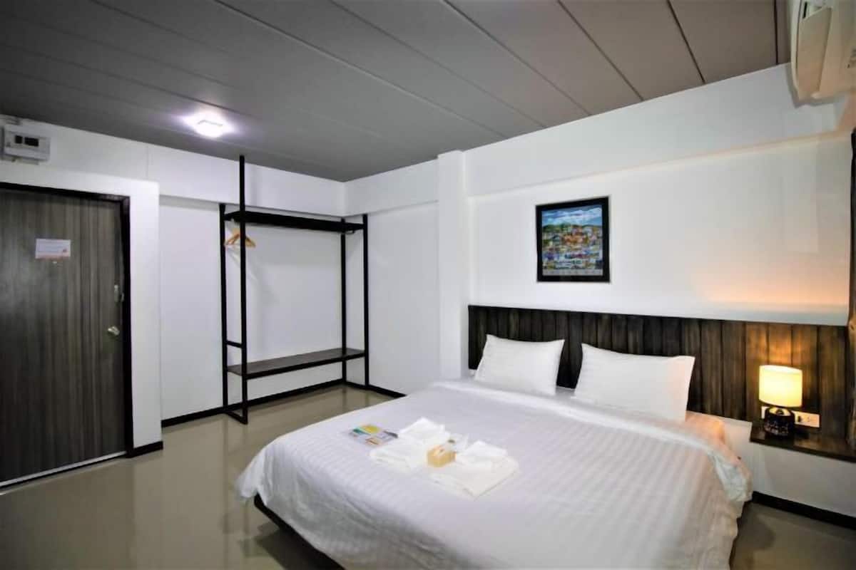 Secretária, Wi-fi grátis, roupa de cama fornecida