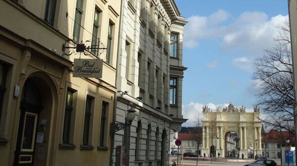 Bed & Breakfast Am Luisenplatz - Potsdam