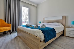 Estúdio Económico, 1 cama de casal | Roupa de alta qualidade, com decoração personalizada 