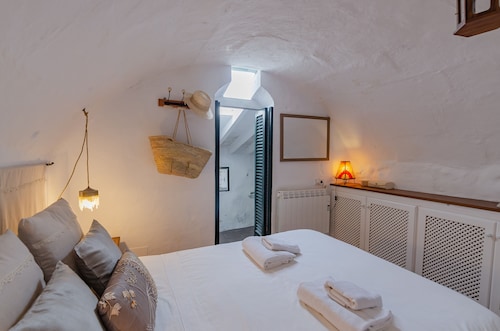 Casa Poupitta Awaits You For An Unforgettable Stay (Swimming Pool, Jacuzzi, Beaches) - Binibeca