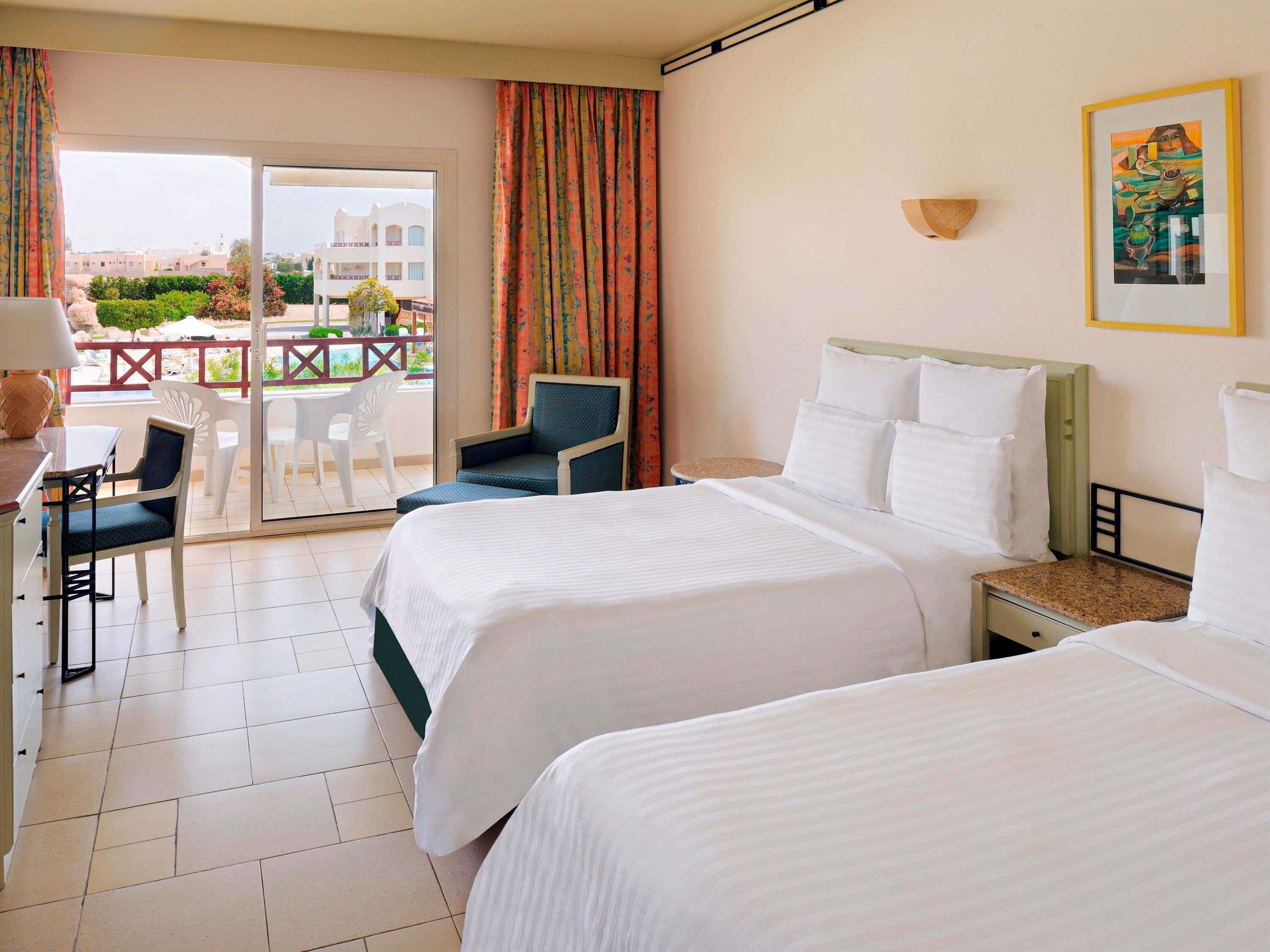 Minibar, cofre no quarto, ferro/tábua de engomar, Wi-fi grátis 