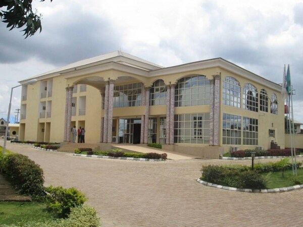 Elim Top Suites - Jos