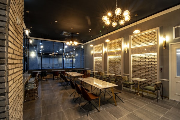 The Brain Hotel - Pusan
