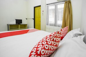 Quarto casal standard | Wi-Fi de cortesia, roupa de cama
