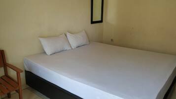 Secretária, Wi-fi grátis, roupa de cama fornecida