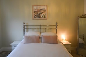 1 quarto, ferro/tábua de engomar, Wi-fi grátis, roupa de cama fornecida