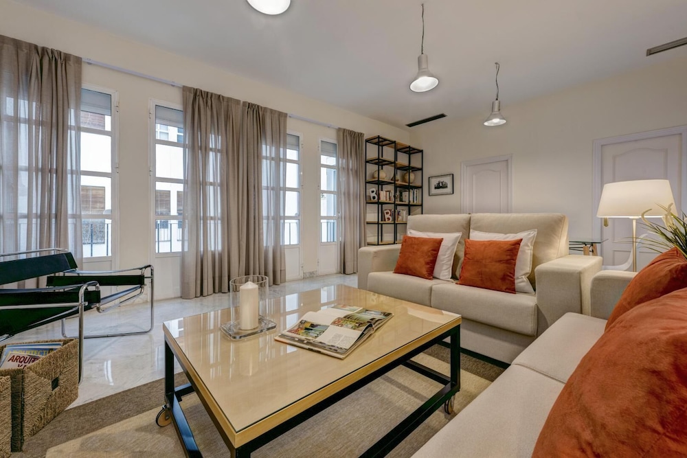 Genteel Home Tomás De Ibarra - Seville