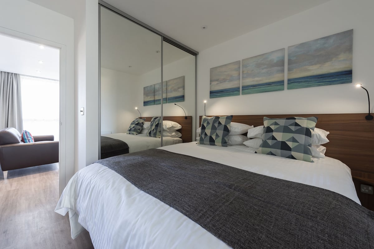 Cofres nos quartos, quartos à prova de som