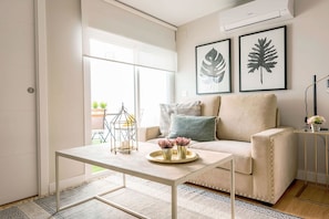 Apartamento | Sala de estar | Televisor de 32 polegadas com canais por cabo