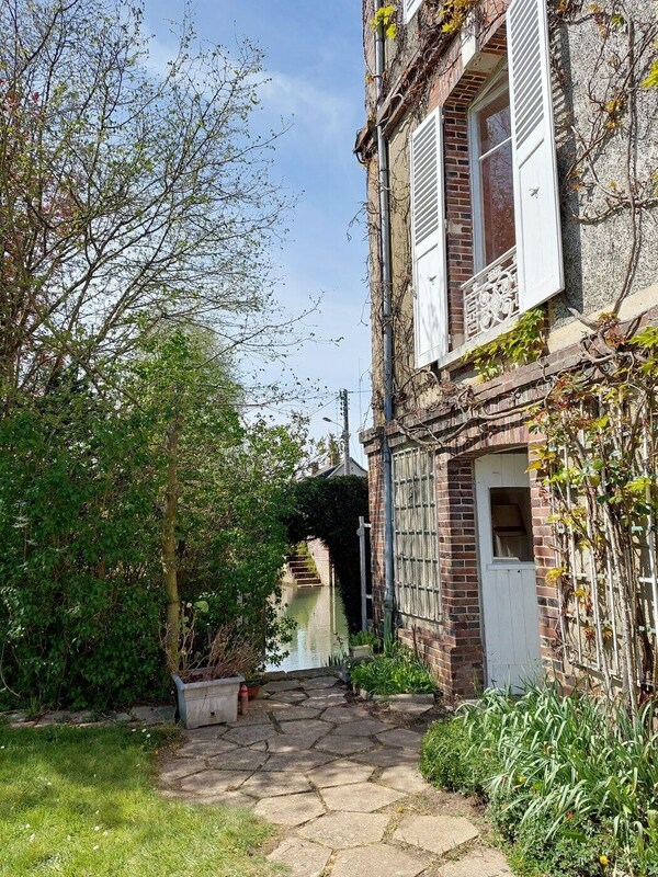 Country House On The Edge Of The Risle - Ajou