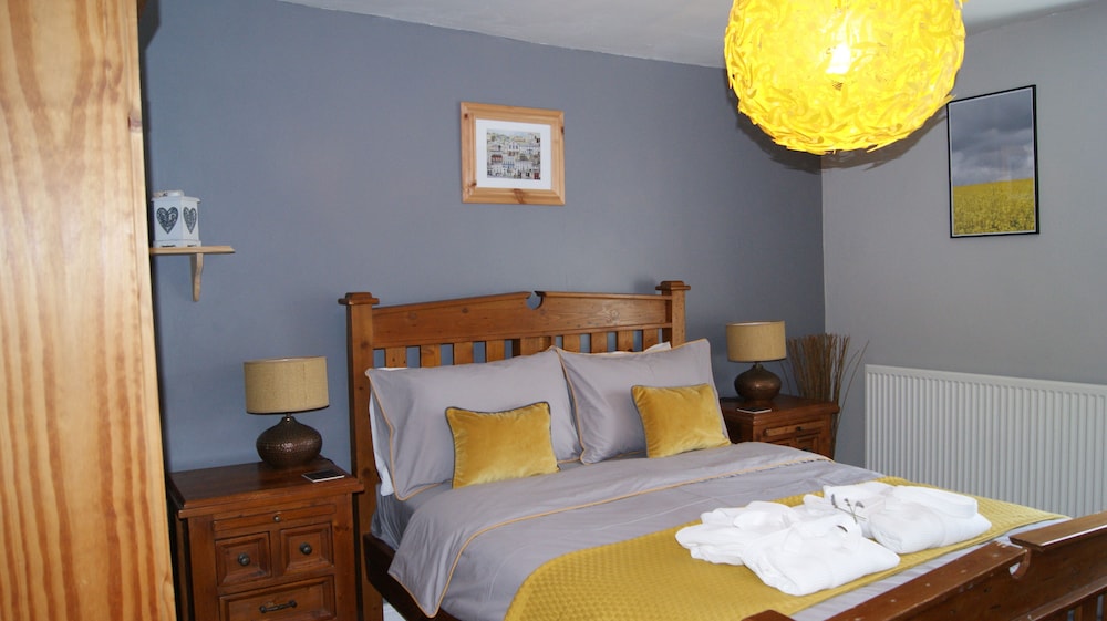 Spacious, Self-contained Apartment Nestled In The Brecon Beacons National Park - Brecon