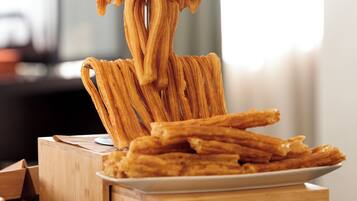 Café da manhã com buffet diário (EUR 12 por pessoa)