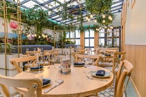 2 restaurantes, cozinha italiana 