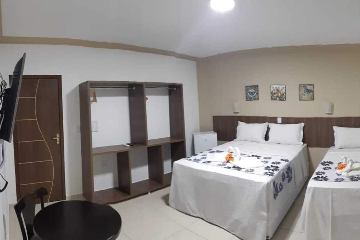 Quarto Quádruplo (Vista Jardim) | Cortinas/cortinados opacos, ferro/tábua de engomar, Wi-fi grátis
