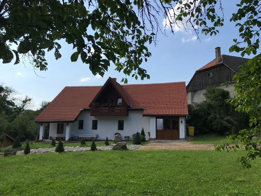 Small Farmhouse, Newly Renovated, Located In An Authentic Romanian Village - Transylvania