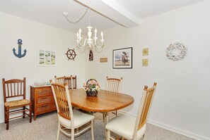 Condo, 2 quartos | Cozinha privada