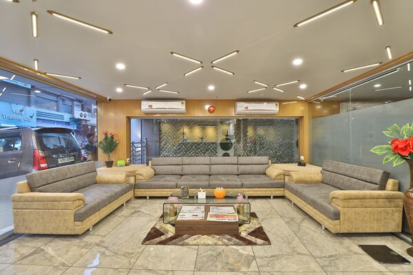 Hotel Le Grand - Surat