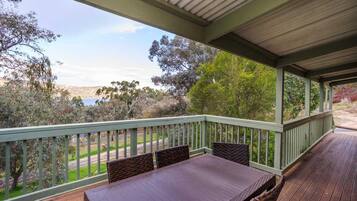 Bungalow Standard (Sleeps 6) | Varanda