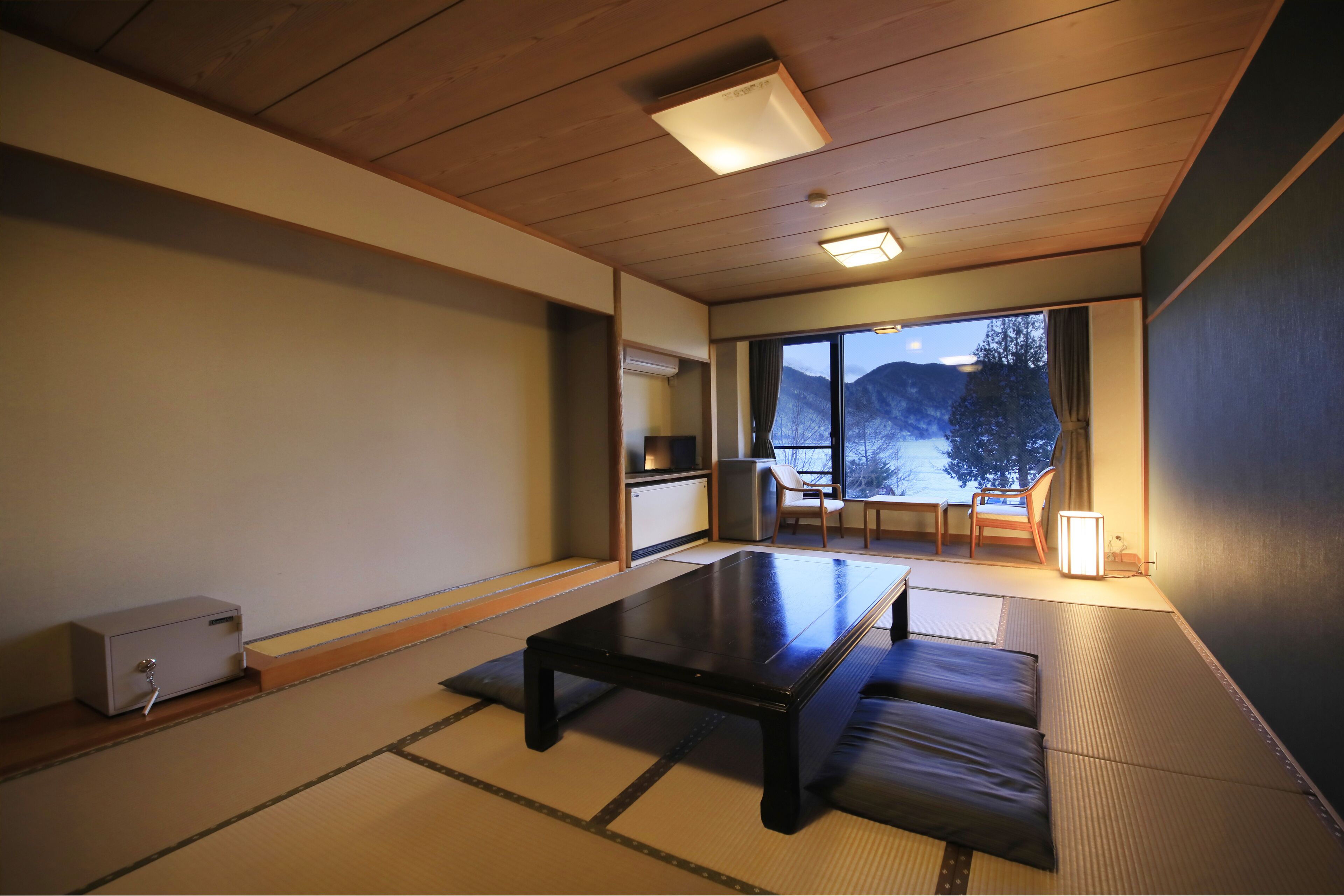 Quarto tradicional (Japanese Style, 5 Guests) | Cofres nos quartos, escrivaninha, Wi-Fi de cortesia