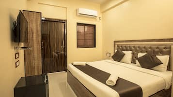 Secretária, Wi-fi grátis, roupa de cama fornecida