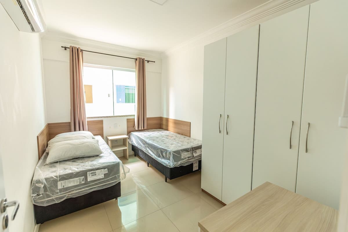Apartamento básico | 2 quartos, espaço de trabalho para notebook
