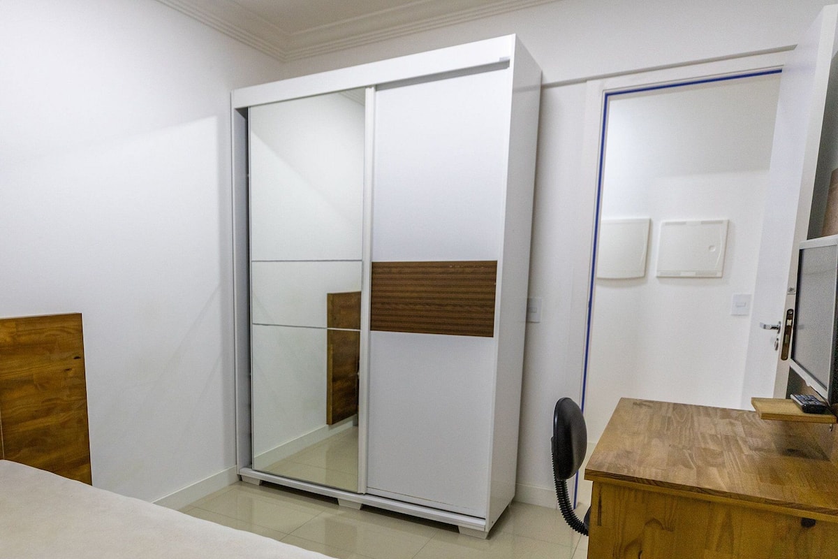 Apartamento básico | 2 quartos, espaço de trabalho para notebook