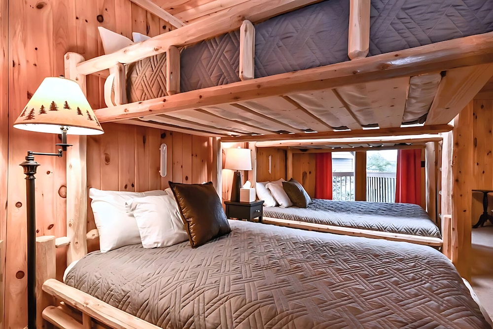 Luxe Cabin | Ski-in/out | Ac | Panoramic Views | Ev | Sleeps 10 | Beech Mtn - Beech Mountain, NC