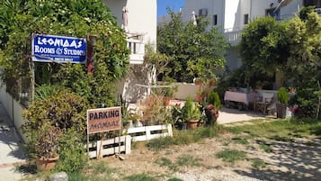 Fachada da propriedade