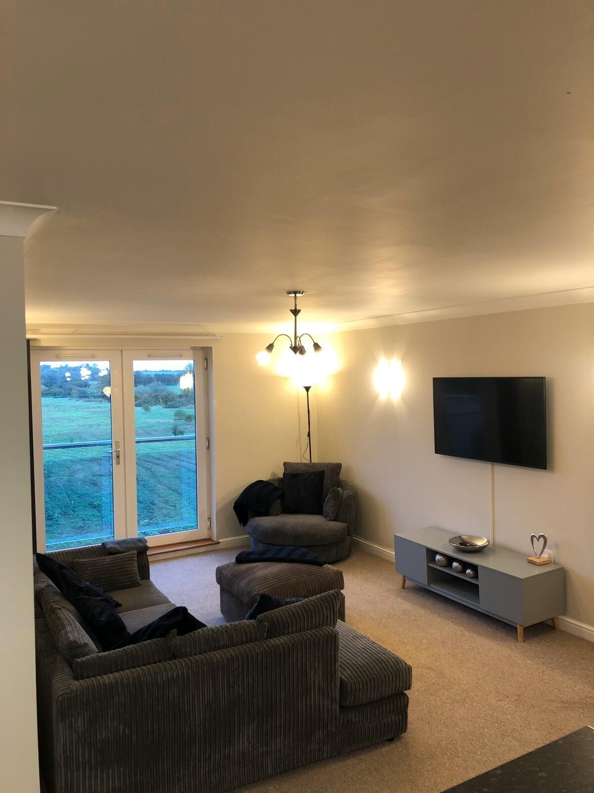 River/meadow View Apartment - Little Paxton - St Neots