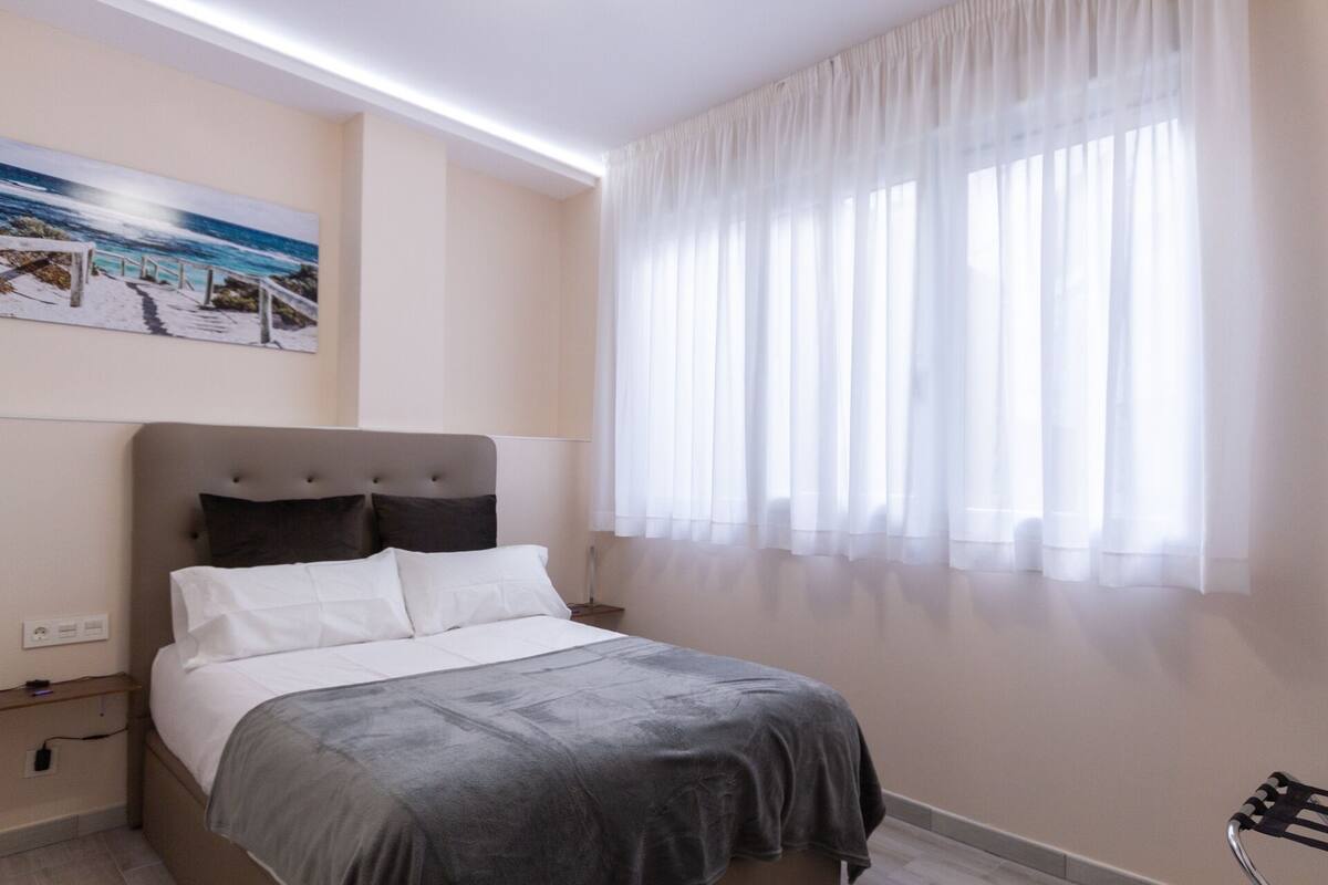 Quarto Duplo (1) | Roupa de alta qualidade, edredões de penas