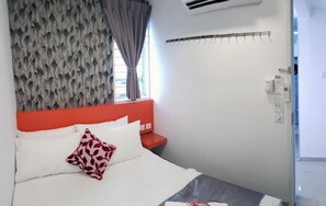 Quarto Deluxe (Queen) | Secretária, quartos insonorizados, ferro/tábua de engomar, Wi-fi grátis 