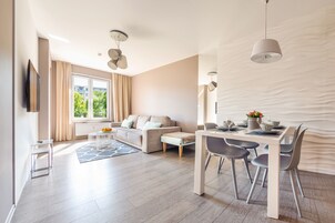 Apartamento (005 B) | Sala de estar | TV de tela plana