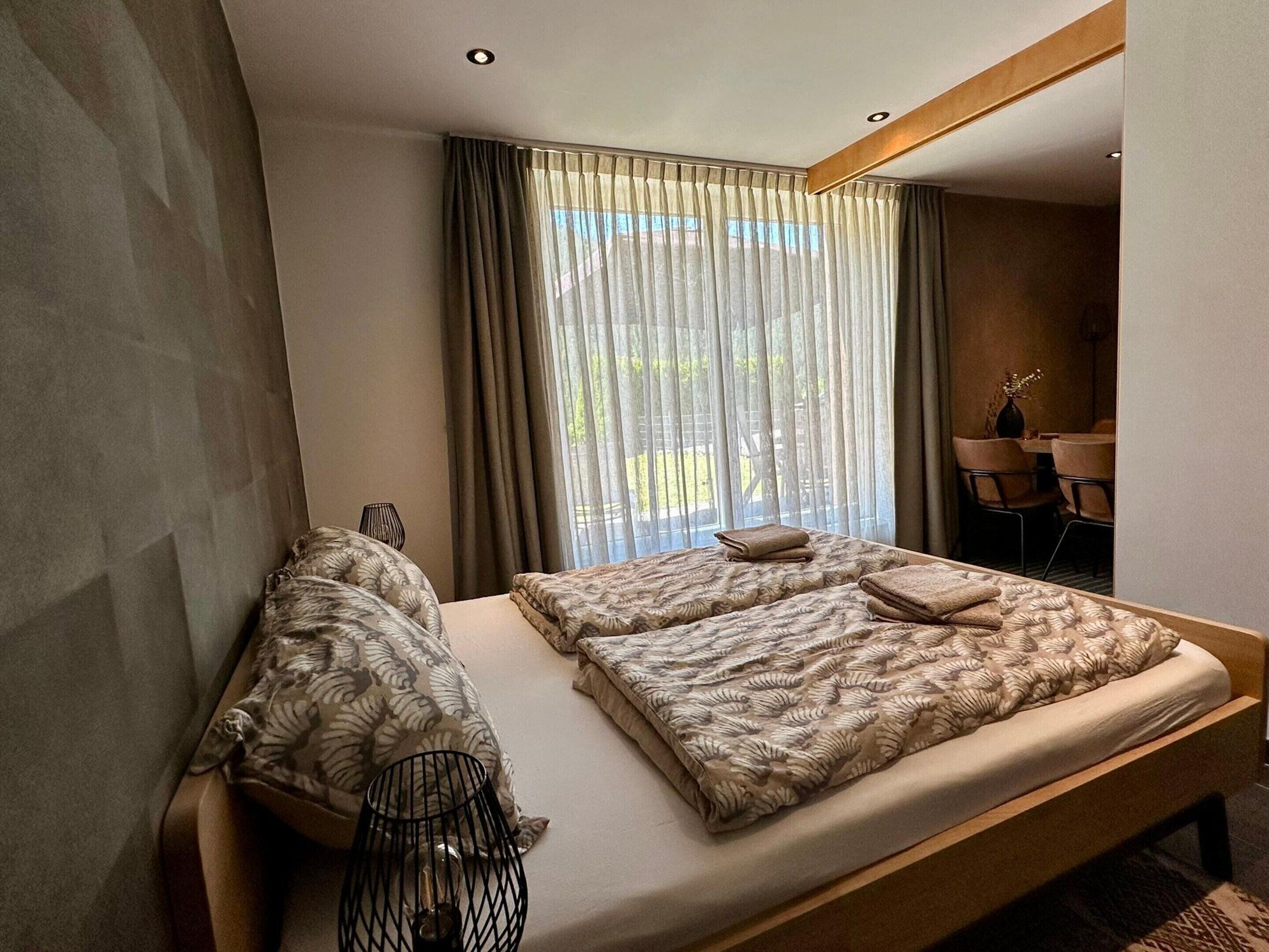 Apartamento | 2 quartos, Wi-fi, com mobília individualizada, roupa de cama fornecida 