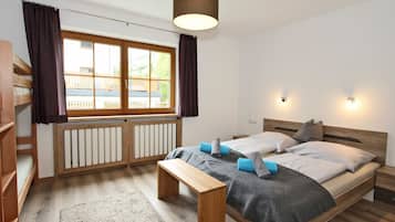 Apartamento | 2 quartos, com mobília individualizada, roupa de cama fornecida