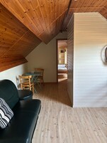 Casa | 10 quartos, com mobília individualizada 