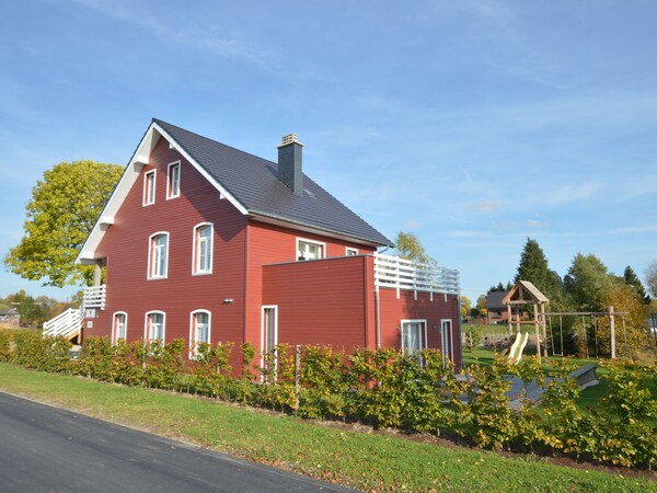 Charming Fens Family Home - Bütgenbach