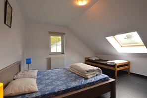 Casa | 9 quartos, com mobília individualizada, roupa de cama fornecida 