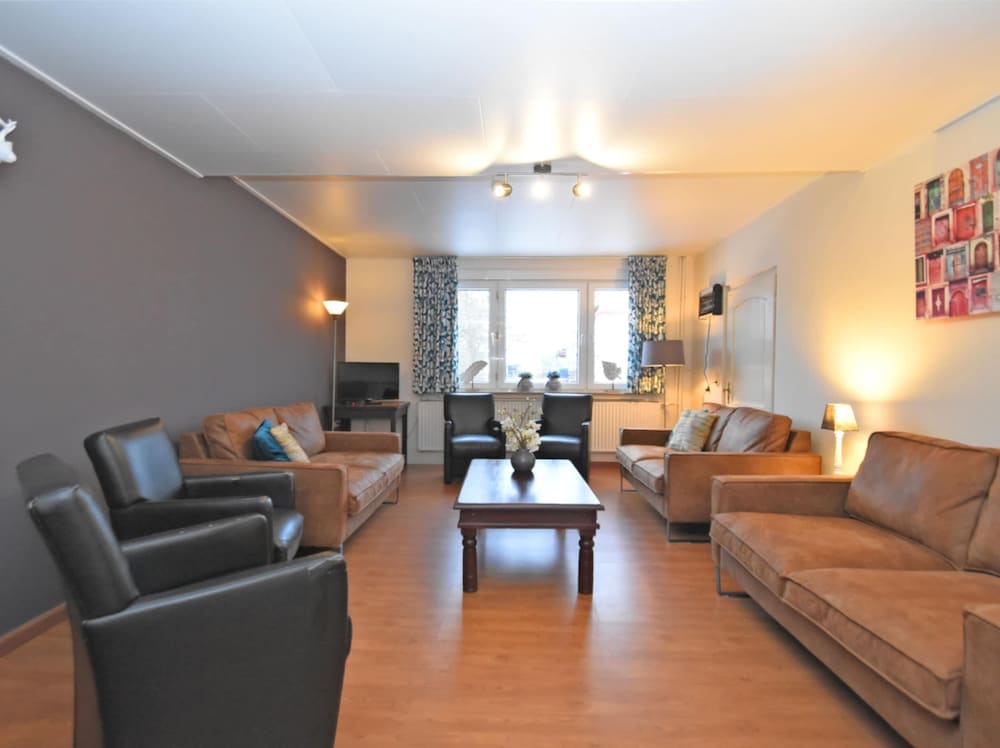 Spacious Apartment In Ober-waroldern With Sauna - Waldeck