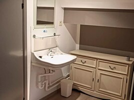 Casa | Casa de banho | Um polibã