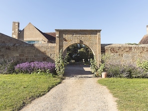 Gorgeous Manor With Private Heated Swimming Pool, in the Heart of an ...