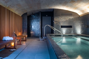 Piscina interior 