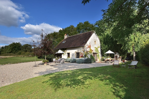 Holiday Home In Le Chatelet With Pool - Cher
