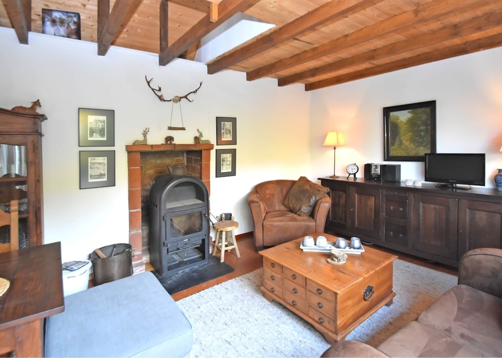 Vintage Holiday Home With Private Terrace - Bad Pyrmont